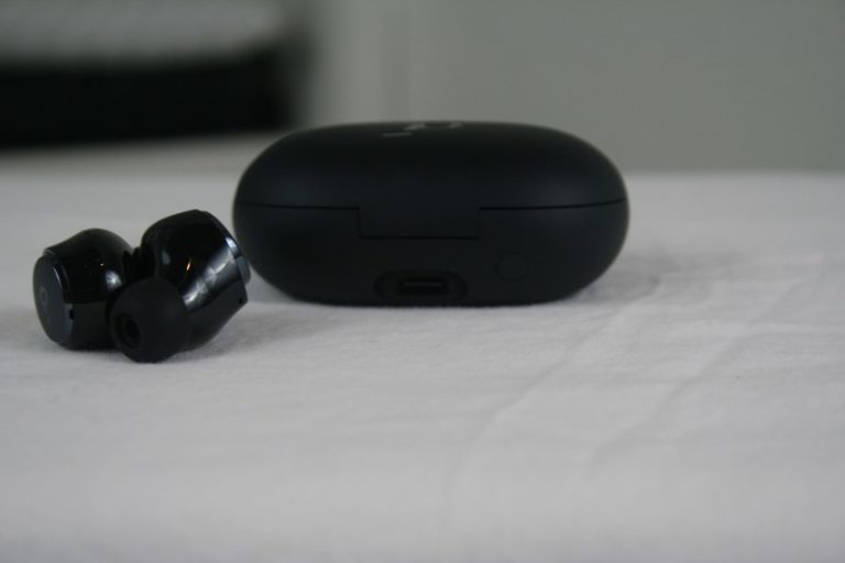 soundcore Space A40 and Q45 Headphone Review - Insane Value at Any Size ...