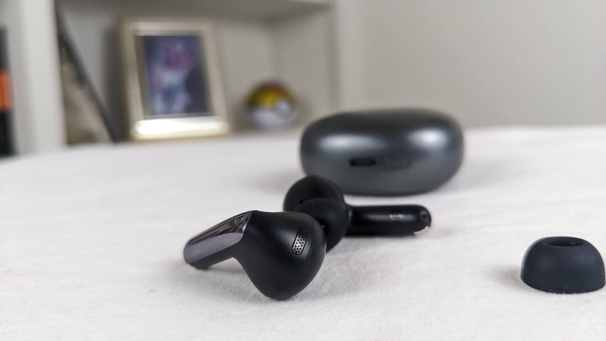 The Best Sub-$50 Earbuds on the Market? QCY Melobuds Pro Review | AV ...